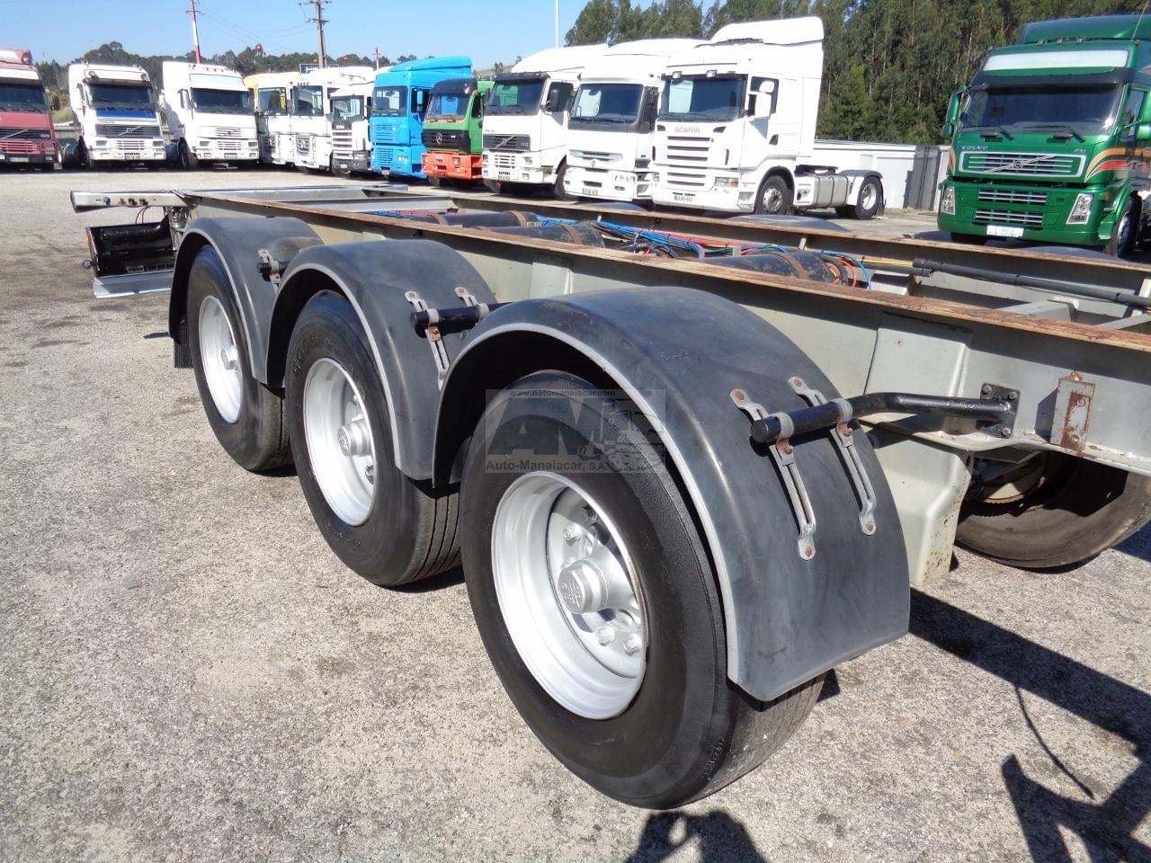 SEMI-REBOQUE LECITRAILER LTP-3ES EM CHASSI - AutoManaiaCar S.A ...
